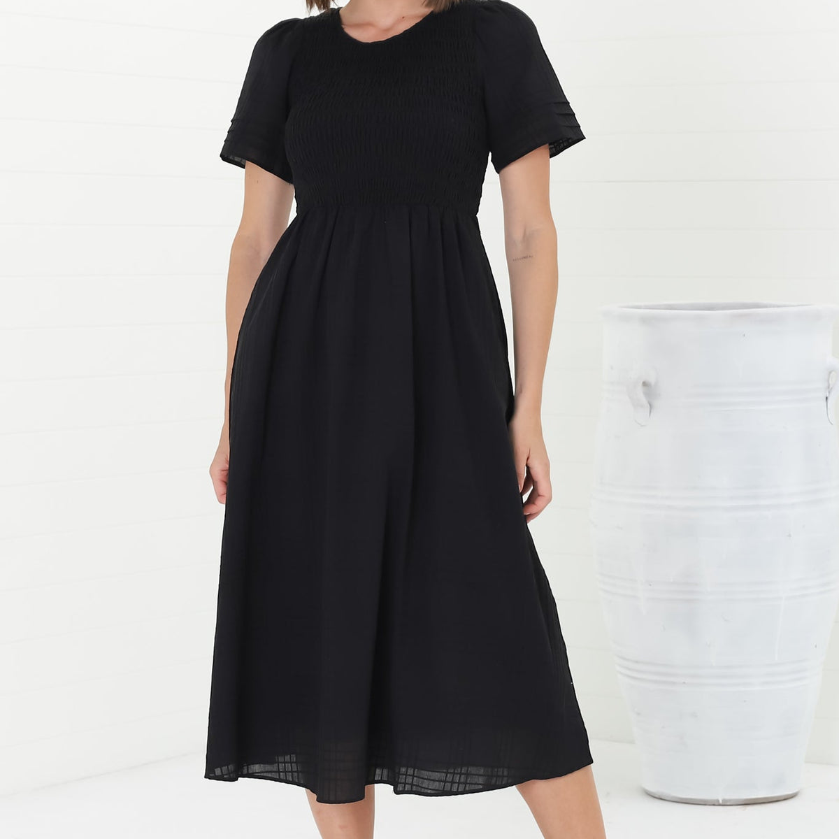 Shop Dresses: Zoya Midi Dress - Black | saltycrush.com – Salty Crush